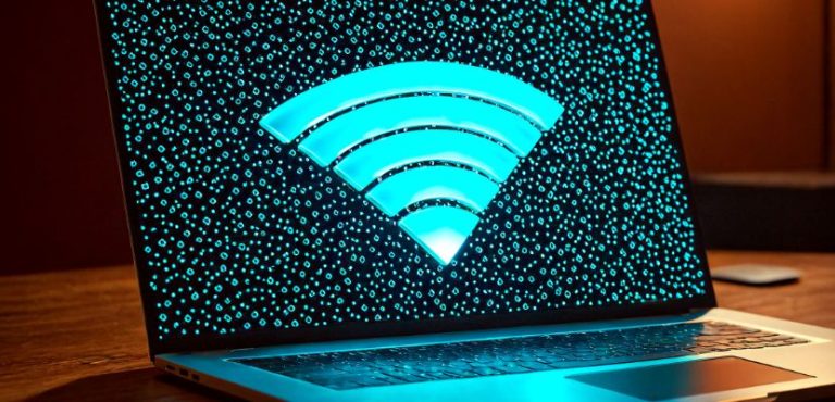 What Is SSID (Service Set Identifier)? | phoenixNAP IT Glossary