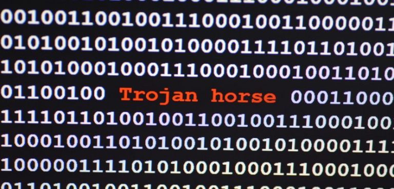 Trojan Horse Definition | phoenixNAP IT Glossary