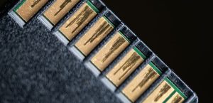 Qu'est-ce que la ROM (mémoire en lecture seule) ? | phoenixNAP Glossaire informatique