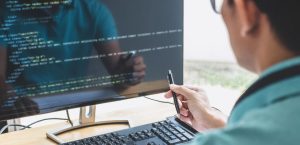 Qu'est-ce qu'un scénario ? | phoenixNAP Glossaire informatique