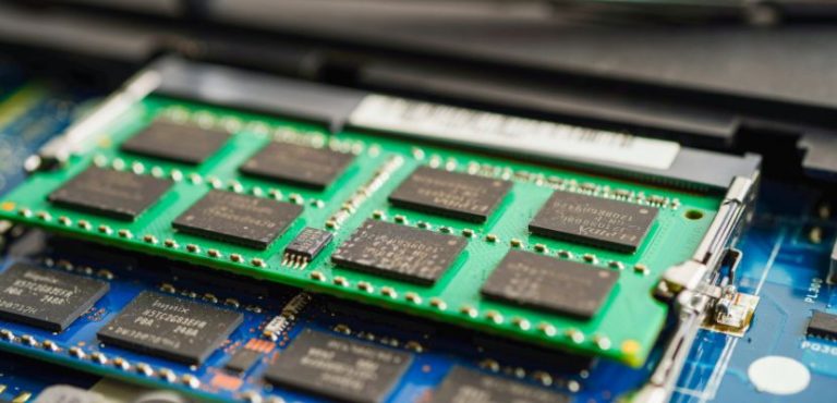 What Is a RAM Slot (Memory Slot)? | phoenixNAP IT Glossary