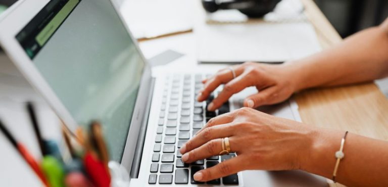 What Is a Virtual Application? | phoenixNAP IT Glossary